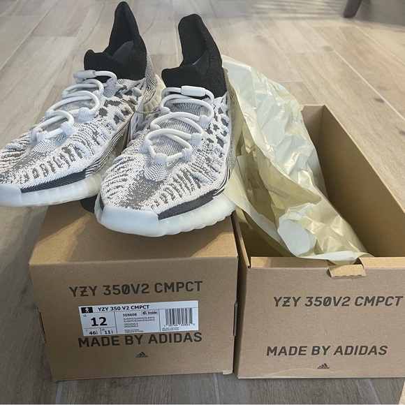 Yeezy | Shoes | Yzy 35 V2 Cmpct | Poshmark